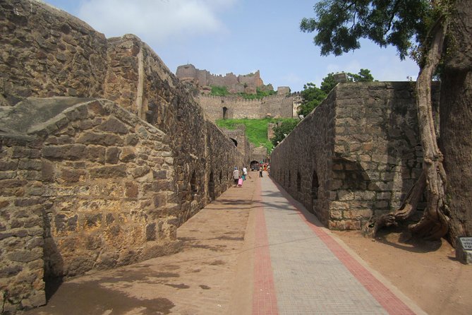 Full Day Hyderabad Tour in Private Car with Guide & Ethnic Lunch - FAQs