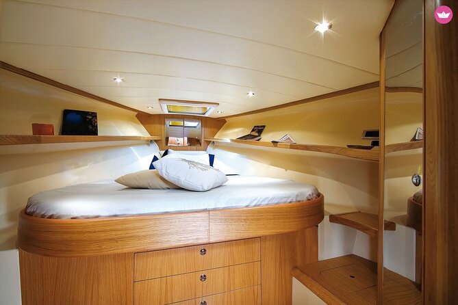 Full day in Capri with Fratelli Aprea 32 Feet - Who Should Book This Tour?