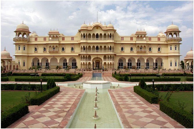 Full Day Jaipur (Pink City) Tour from Delhi by Express Train - The Itinerary Breakdown: What to Expect