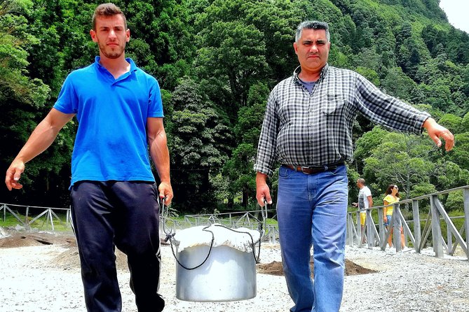 Full Day Jeep Tour Furnas With Lunch (Cozido) and Drinks Included - Inclusions and Amenities