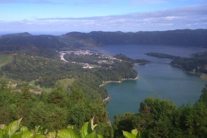 Full-Day Jeep Tour: Sete Cidades and Lagoa Do Fogo - Meeting the Locals and Understanding Culture