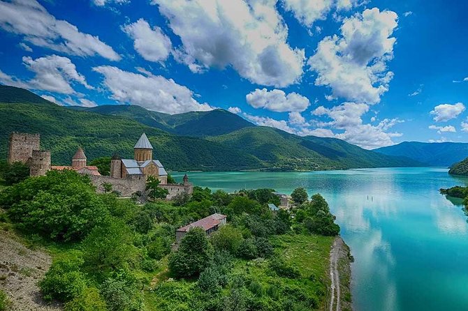 Full-Day Kazbegi - Stepantsminda, Gudauri Private Guided Tour - Discover the Iconic Gergeti Trinity Church