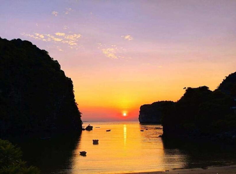 Full day Lan Ha Bay Bay- Ha Long Bay: Kayak, Island Hopping - Key Points