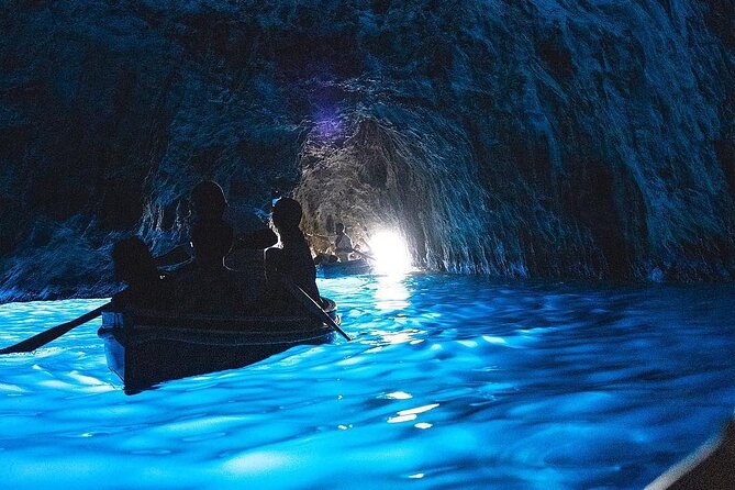 Full Day on a Private Boat to Discover Capri - Discover the Iconic Faraglioni and Blue Grotto