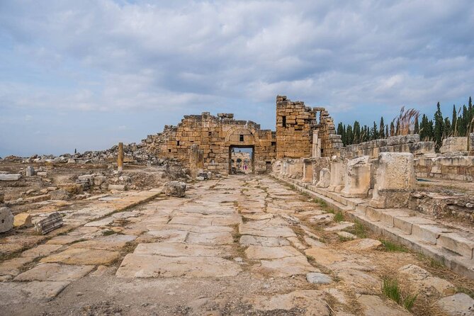 Full-Day Pamukkale and Hierapolis Tour From Selcuk or Kusadasi - Traveler Reviews