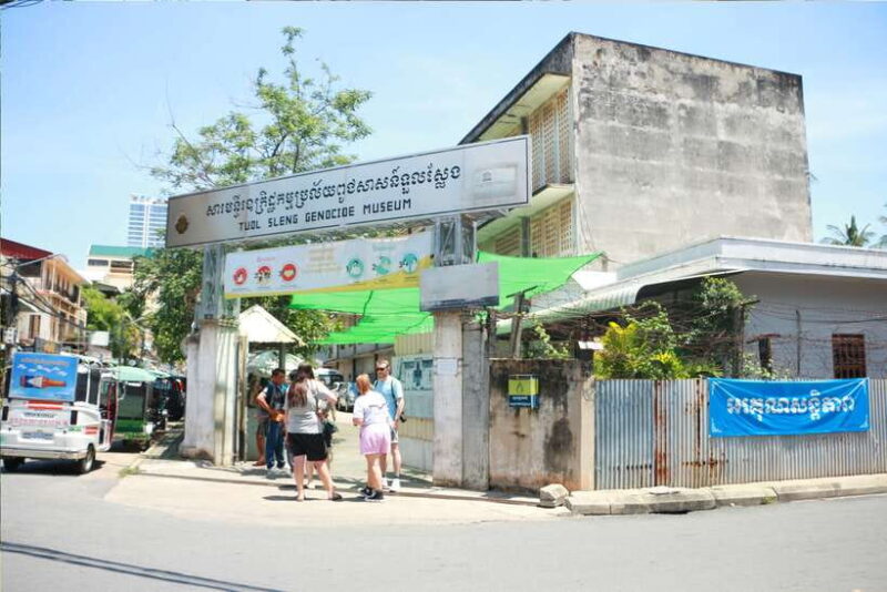 Full Day Phnom Penh City Tour with Private vehicle and guide - Visiting Costs and Value