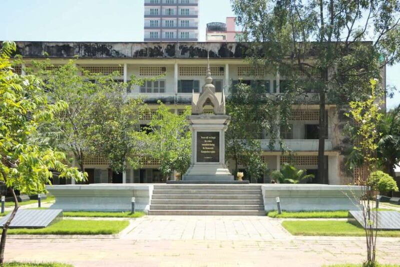 Full Day Phnom Penh City Tour with Private vehicle and guide - FAQ