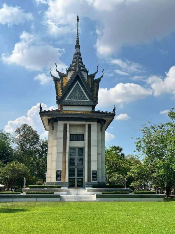 Full-Day Phnom Penh Private Tour (Tour start from Siem Reap) - FAQs
