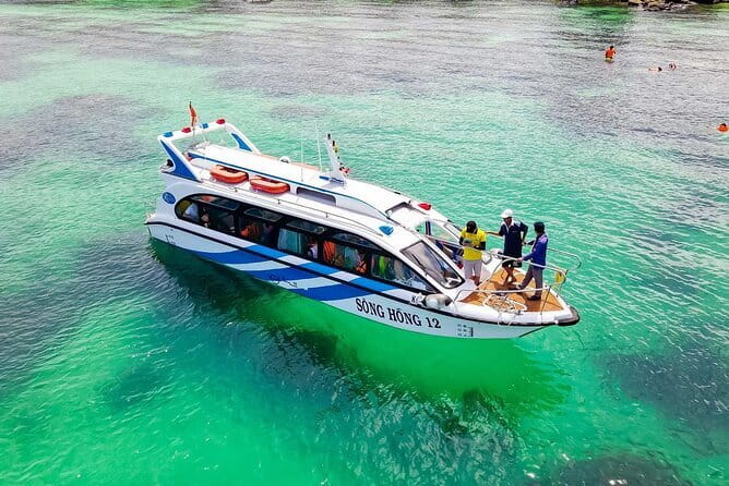 Full day Phu Quoc Discovery 4 Island with Cable Car Tour - Starting the Day: Pickup and First Stop at Gam Ghi Island