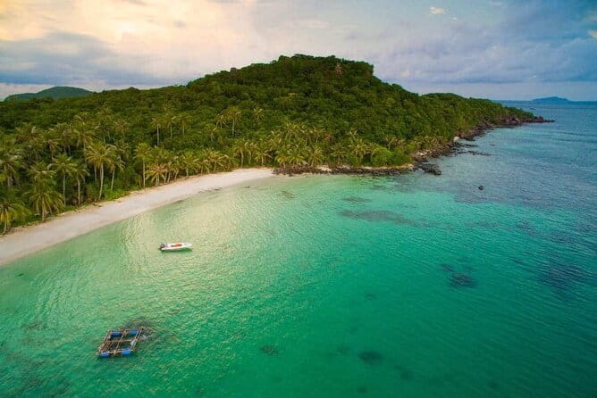 Full day Phu Quoc Discovery 4 Island with Cable Car Tour - Midday on May Rut Island: Beach, Food, and Relaxation