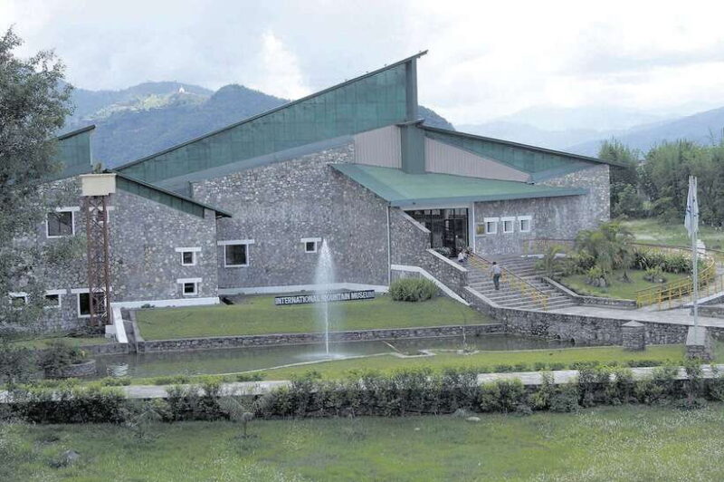 Full Day Pokhara Sightseeing By Bus : Day Trip - Exploring Pokhara on a Budget: The Full-Day Bus Tour