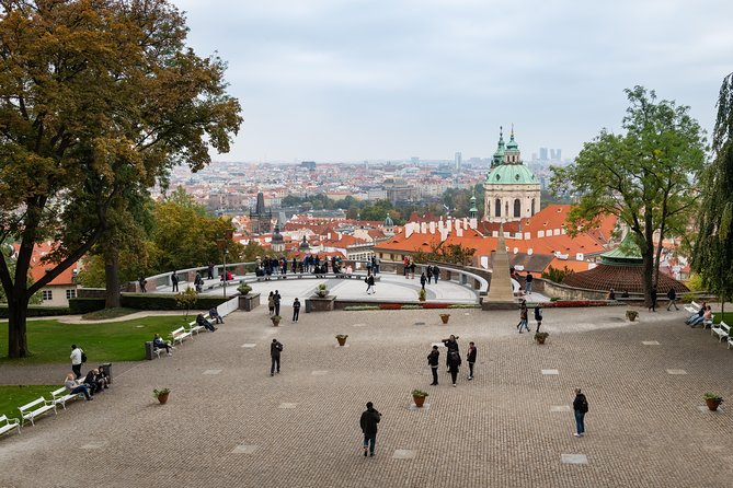 Full-Day Prague Tour With Prague Castle, Lunch and Vltava Cruise - Private Tour Option