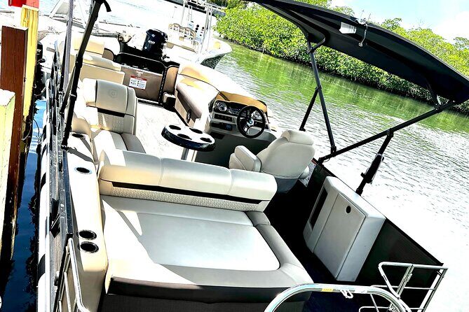 Full Day Premium 24ft Pontoon Boat With Cozy Lounge Upgrades - What Makes This Tour Stand Out?