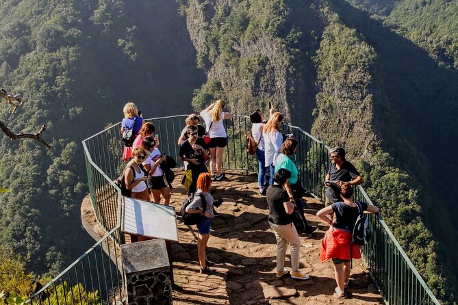 Full Day Private 4x4 Adventure in Madeira - Authentic Experiences and Hidden Gems