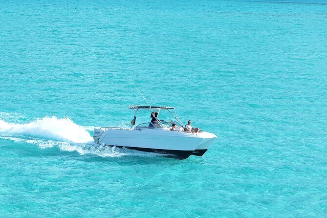Full Day Private Boat Snorkeling, Sightseeing and Beach BBQ - An In-Depth Look at the Tour