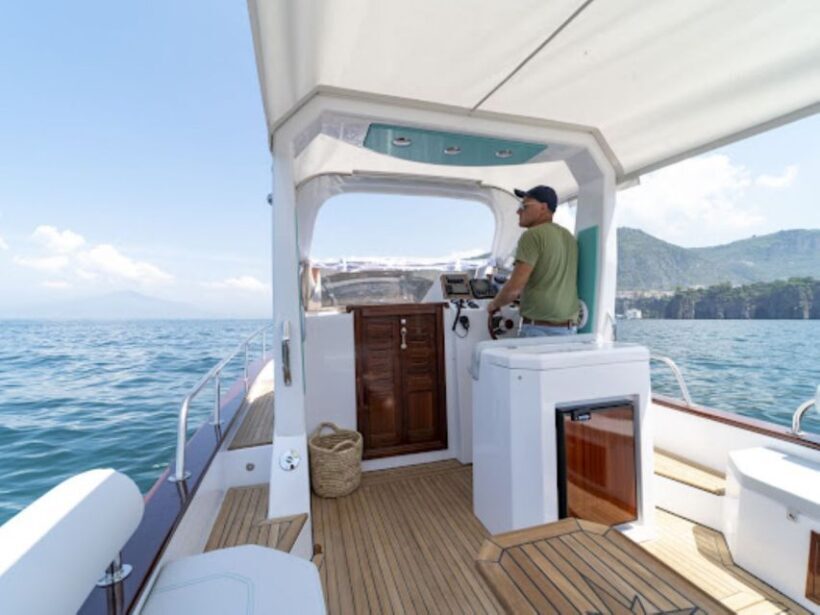 Full Day Private Boat Tour of Capri from Positano - Key Points