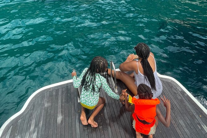 Full day private boat tour to the Island of Capri - What’s Included and What’s Not