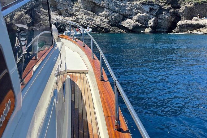 Full Day Private Capri Boat Tour From Positano - Inclusions and Amenities