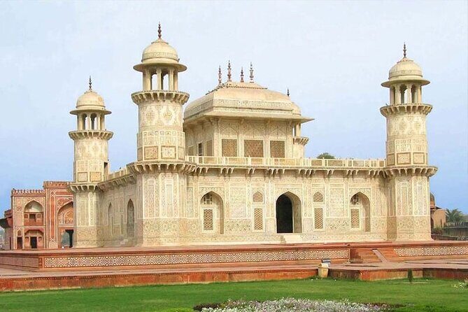 Full Day Private Customized Tour of Agra with visit to Taj Mahal - The Sum Up