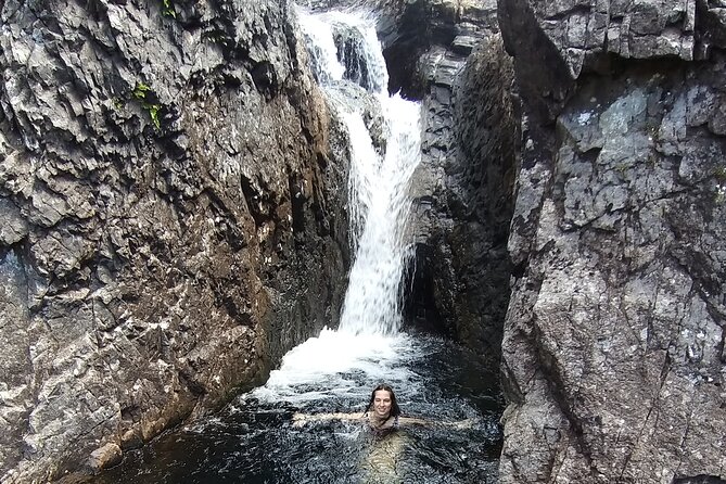 Full-Day Private Guided Shennachies Road to Isles and Skye Tour - Itinerary Highlights