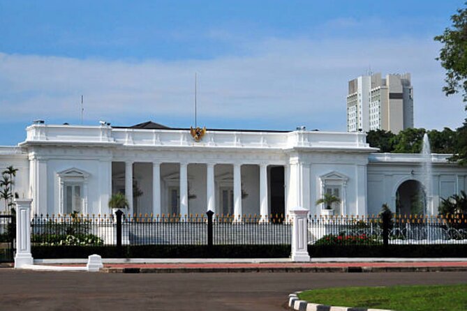 Full Day Private Jakarta Tour(Inc Lunch, Puppet show, & Souvenir) - The Sum Up