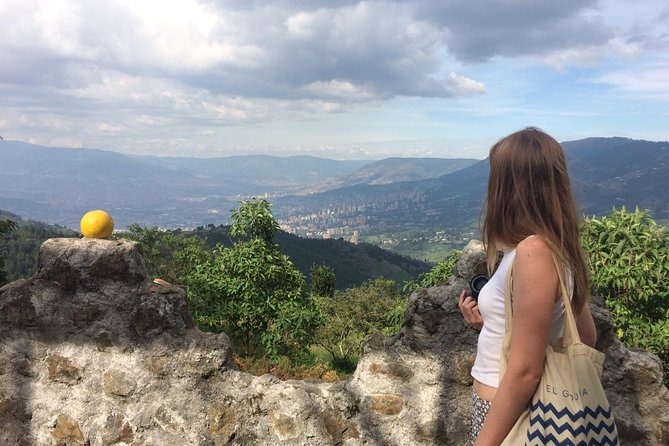 Full Day Private Pablo Escobar Tour Including Guatape - Meeting and Pickup Details