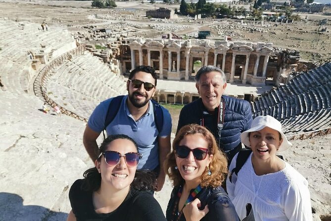 Full-Day Private Pamukkale Tour From Kusadasi With Lunch - Marveling at the Travertine Terraces of Pamukkale