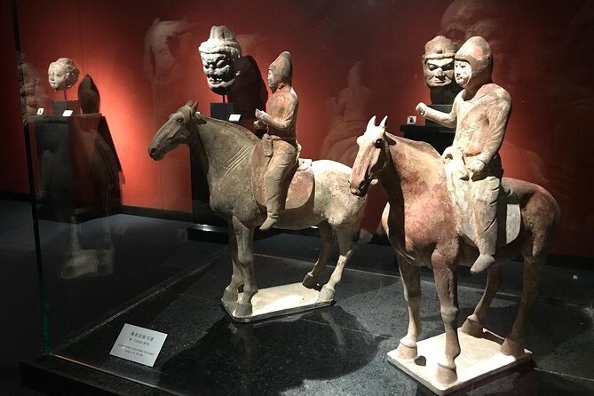 Full-Day Private Tour and Huangpu River Cruise in Shanghai - Key Points