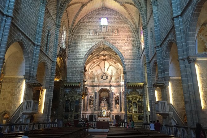 Full Day Private Tour in Évora and Arraiolos - Exploring Arraiolos: Art and Heritage