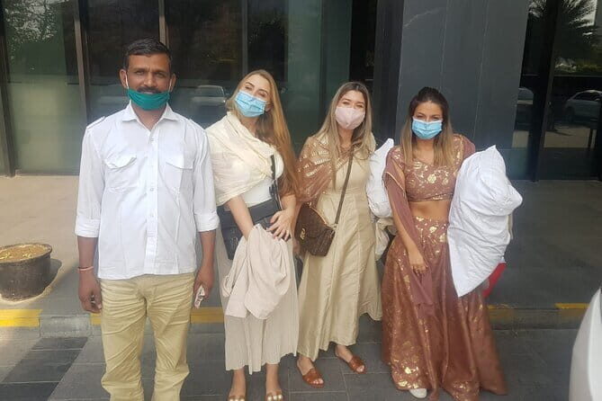 Full-Day Private Tour in New-Delhi with Pick Up - Exploring the Highlights: What You Can Expect from the Tour