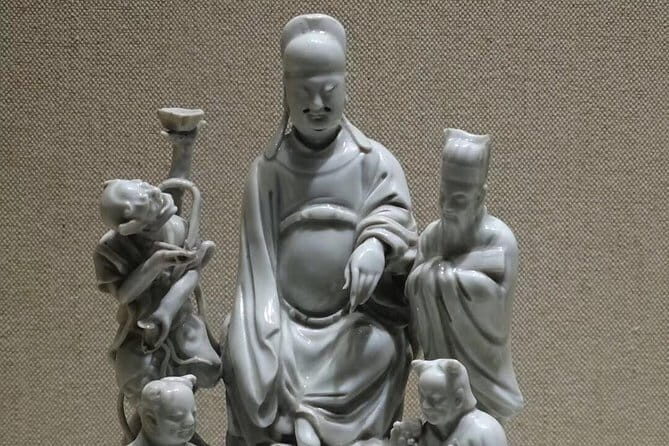 Full-Day Private Tour Panjiayuan Antique Market and Beijing Capital Museum - About the Provider