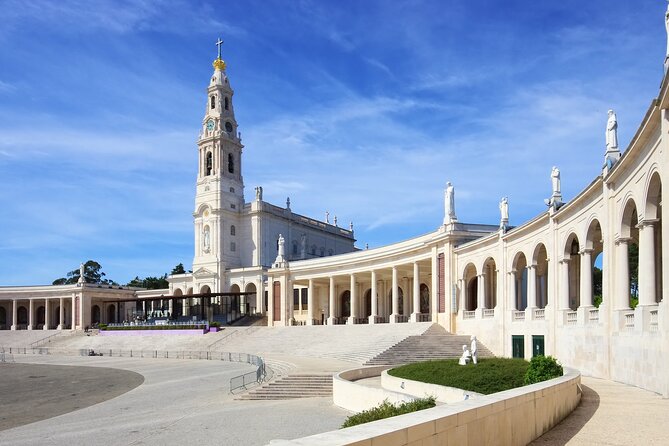 FULL DAY Private Tour to Fátima, Batalha, Nazaré, and Óbidos - The Practicalities