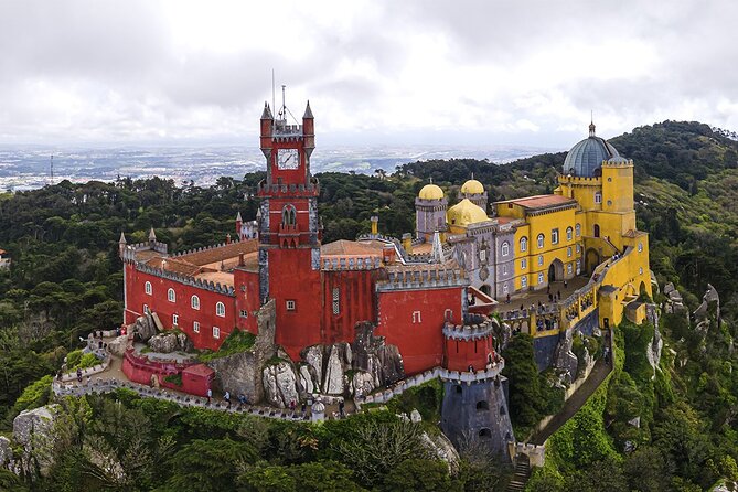 Full-day Private Tour to Sintra and Cascais from Lisbon - Who Should Consider This Tour?