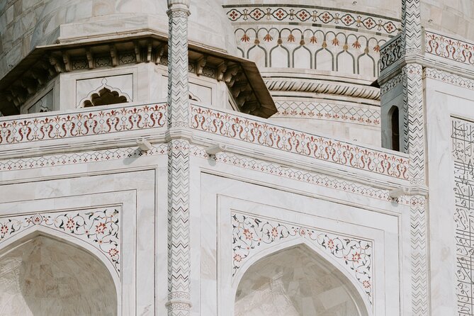 Full Day Private Tour to Taj Mahal and Agra Fort from Delhi - Detailed Breakdown of the Itinerary