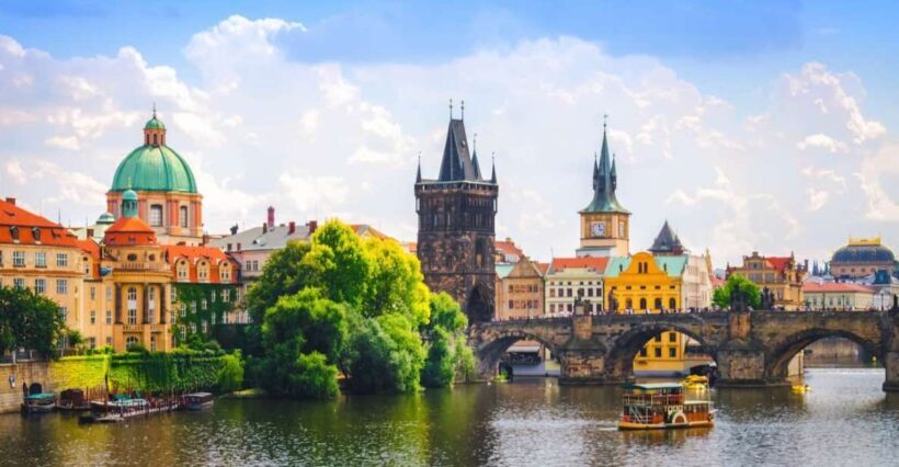 Full-Day Private Trip from Vienna to Prague - What Makes This Tour Stand Out?