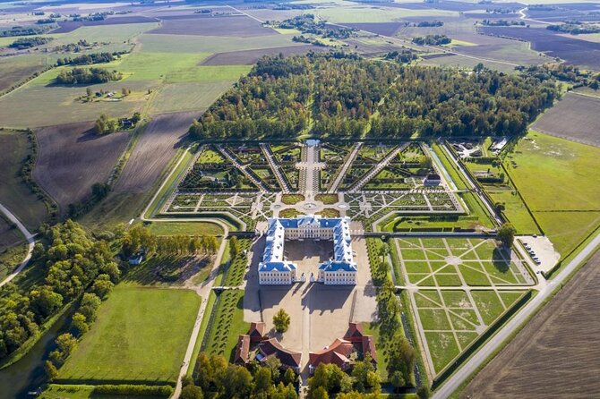 Full-Day Private Trip to Palace and Medieval Castle From Riga - Accessibility and Accommodations