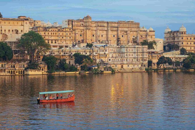Full-Day Private Udaipur Sightseeing Tour with optional Guide - Who Should Consider This Tour?