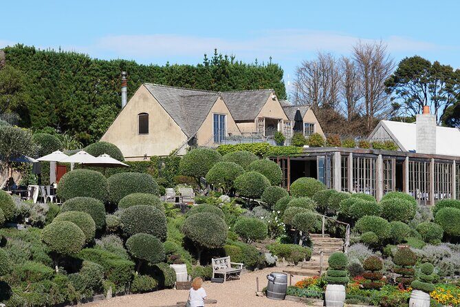 Full Day Private Waiheke Island Wine Tour Including Lunch - Who Is This Tour Best Suited For?