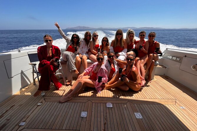 Full Day Private Yacht Cruise in Mykonos on a Ferretti Altura 52s - Flexibility and Customization