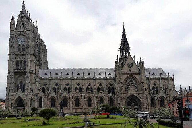 Full Day Quito (City Tour + Middle of the World + Teleferico) - Itinerary Highlights