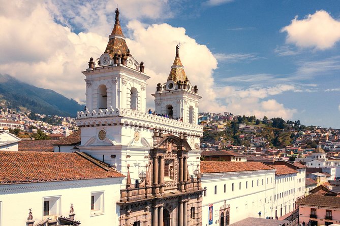 Full Day Quito (City Tour + Middle of the World + Teleferico) - Pickup and Personalization