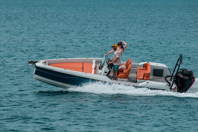 Full Day Rental in Santorini with Saxdor Luxury Boat - Who Will Love This Experience?