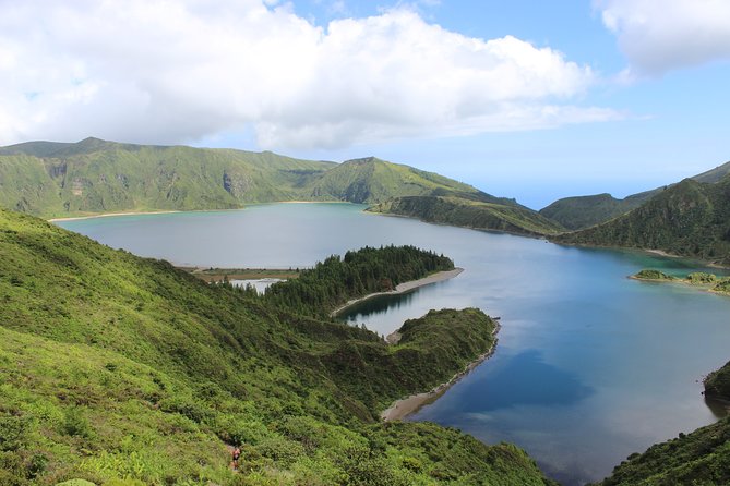 Full Day Sete Cidades and Lagoa Do Fogo (West Side) - Reviewing Traveler Feedback and Tips
