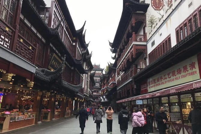 Full-Day Shanghai Guided Private Sightseeing Tour with Lunch - Key Points