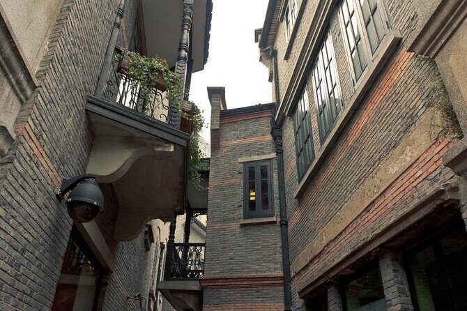 Full-Day Shanghai Private Tour with Pickup and Dim-sum Lunch - Key Points