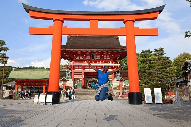 Full-Day Sightseeing to Kyoto Highlights - Dining and Logistics