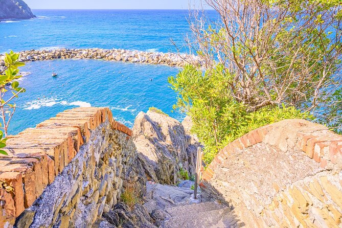 Full-Day Small-Group Cinque Terre Tour From Florence - Exploring the Cinque Terre Trail