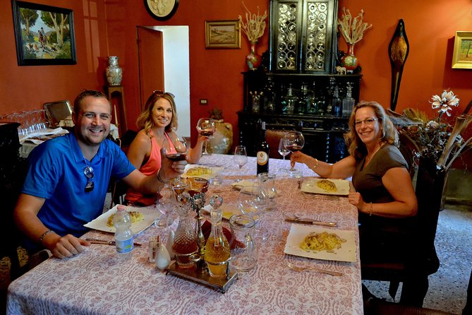 Full-Day Small-Group Truffle Hunting in Tuscany With Lunch - Truffle Hunting in San Miniato