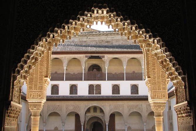 Full Day to Alhambra Palace and Generalife Gardens Direct From Malaga - Booking Confirmation and Policies