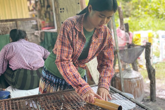 Full day tour by bicycle & tuk tuk,bamboo train,bat cave,villages - FAQ